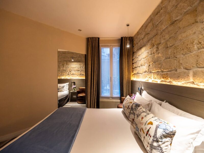 → The rooms of the Hotel Minerve Paris, in the heart of the Latin Quarter